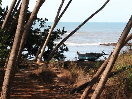 Redi Sindhudurg Travel Guide, Attractions And How To Reach - Nativeplanet