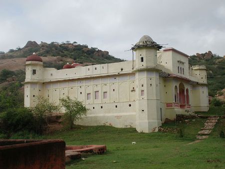 Dhosi Hill In Haryana And Aravalli Range - Nativeplanet