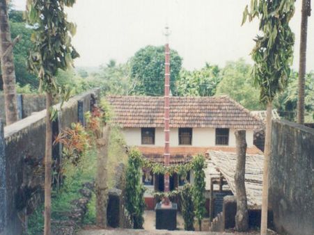 Nellitheertha Cave Temple History, Timings And How To Reach - Nativeplanet