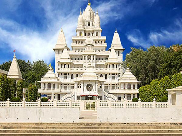 वृंदावन का बेहद रहस्यमई तीर्थस्थल है पागल बाबा मंदिर, यहां खुद कान्हा आए थे भक्त की गवाही देने ...