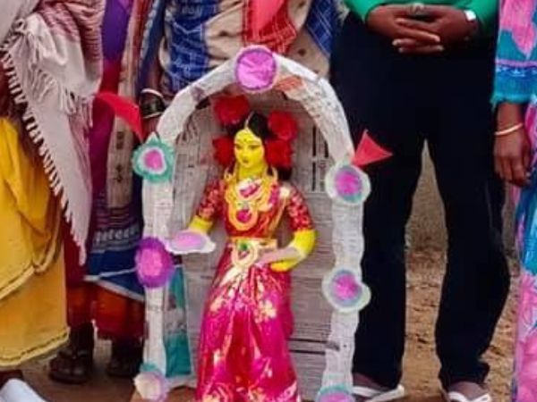 त्याग व बलिदान का पर्व है झारखण्ड का टुसू उत्सव, जानिए कैसे हुई इसकी ...