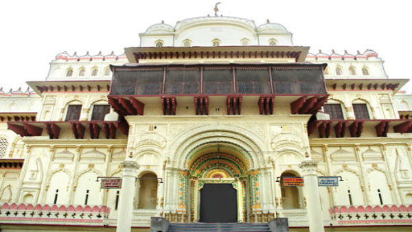 अयोध्या का कनक भवन, जहां पुजारी खुद को मानते हैं श्रीराम की प्रेमिका और ...