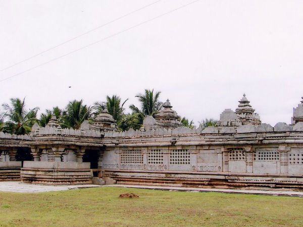 Panchalingeshwara temple in Mandya - The surviving Hoysala Panchakuta ...
