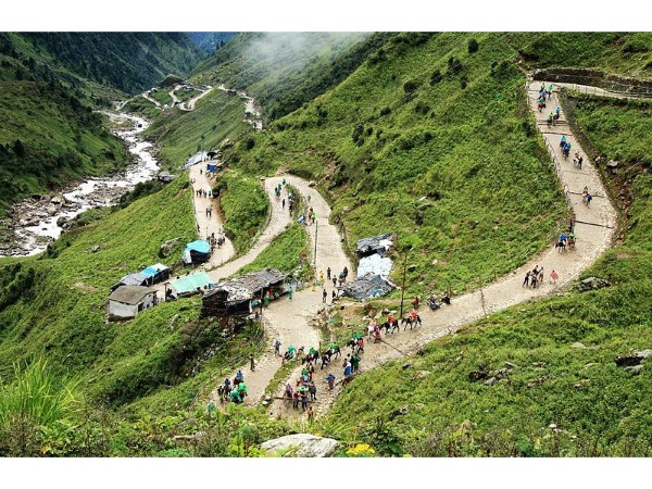 Beauty meets Spirituality! Travel to the holy town of Kedarnath ...