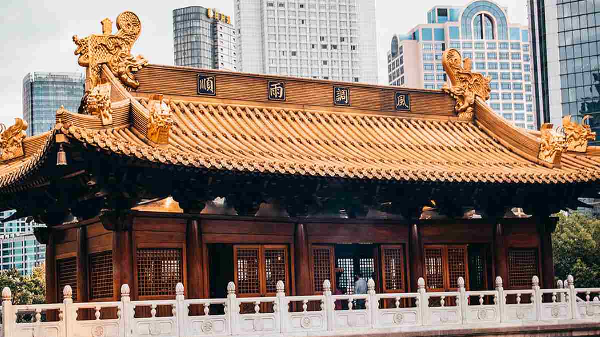 Discover the magical Jing'an Temple in Shaighai China, How to Reach ...