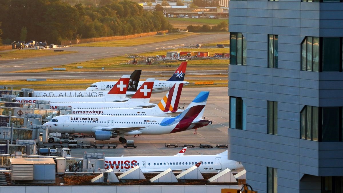 SWISS Airlines Introduces Revolutionary In-Flight Internet Chat ...