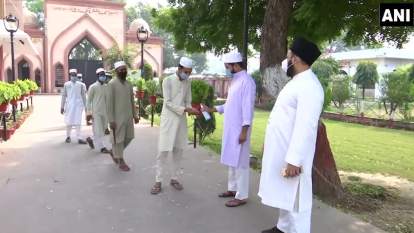 Firangi Mahal: The Monument with Traces of Mahatma Gandhis Footprints ...