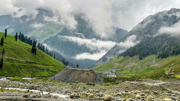 Exploring the Mesmerising Beauty of Sonmarg Kashmir: The Meadow of Gold ...