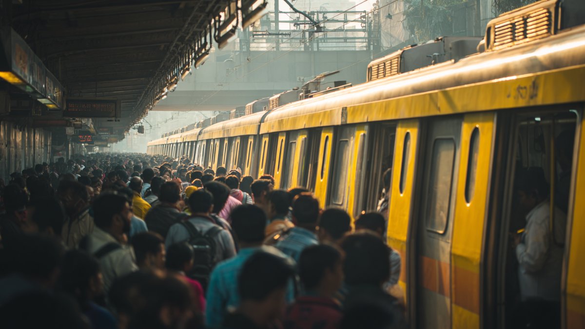 Bengaluru's Namma Metro Yellow Line Receives Final Coaches, Promising ...