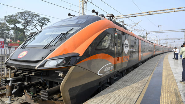 Indian Railways Revises IRCTC Ticket Booking Window for Aadhaar-Linked ...