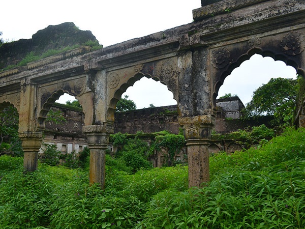 ഉത്തർപ്രദേശിലെ വിജയഗഡ് കോട്ട |Vijaygarh Fort in Uttar Pradesh History ...