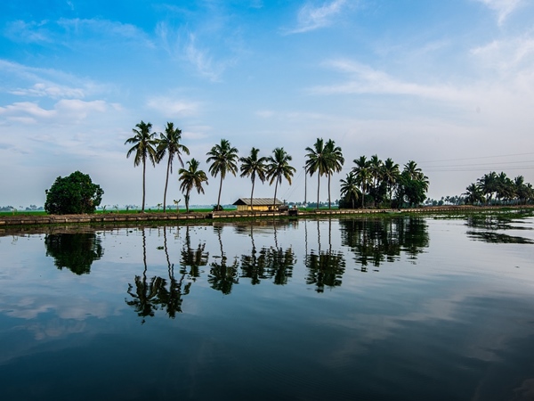 From Kuttanad Backwaters To Alleppey backwaters And Kasargod-Charming ...