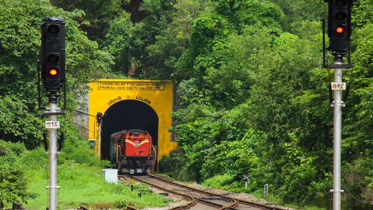 Monsoon Time Table For Trains Passing Through Konkan Route From June 10 ...