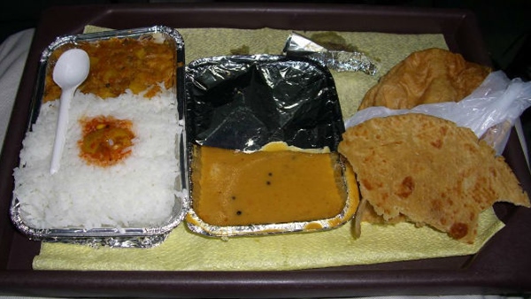 Indian Railway Offer 20 Rupee Economy Meal In General Coach Passengers ...
