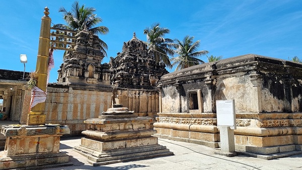 Bangalore One Day Road Trip To Avani Betta Kolar-The Ramayana Place In ...