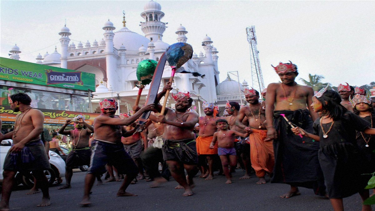 Erumeli Petta Thullal 2024: Customs, Traditions, Timings And Details ...