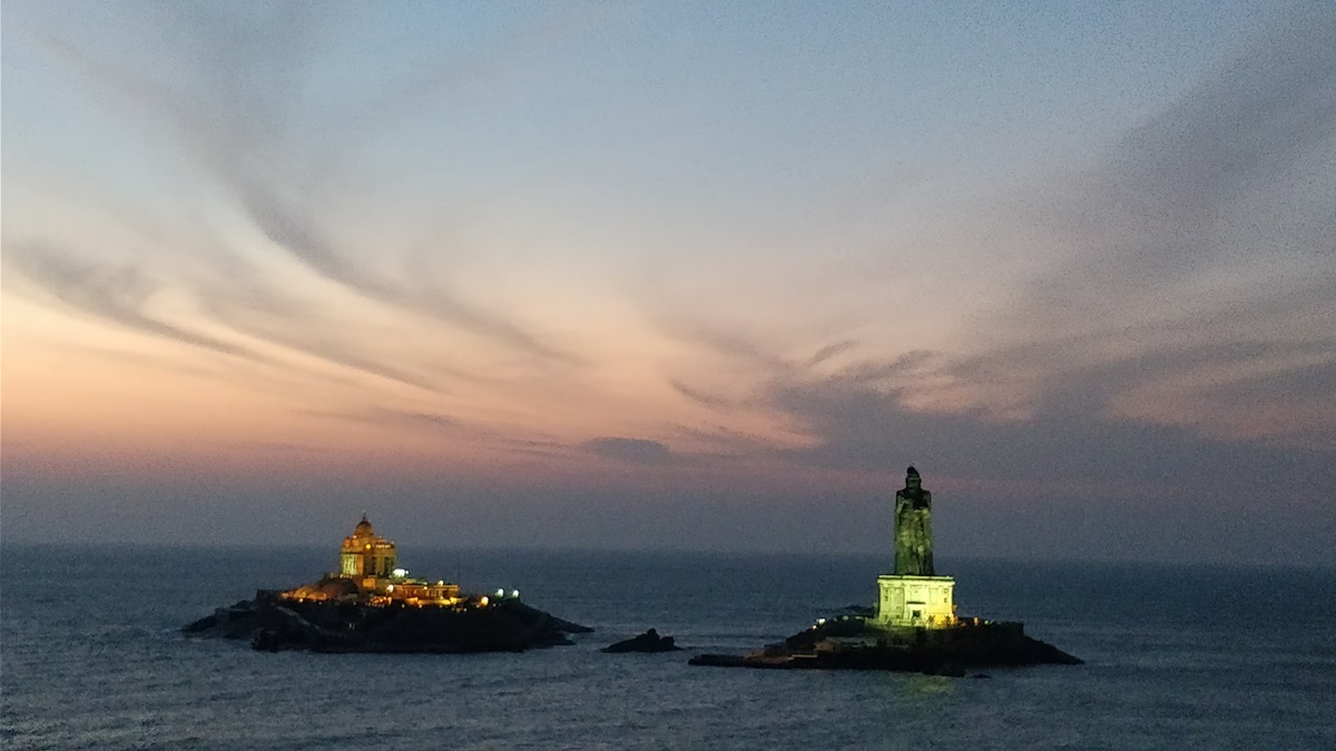 Kanyakumari Glass Bridge Between Vivekananda Para And Thiruvalluvar ...