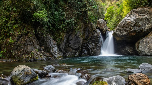 Top 5 Offbeat Magical Waterfalls to Visit in Mosnoon Around Idukki ...