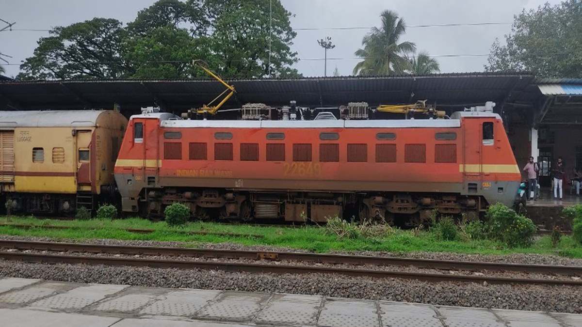 Special Train Between Mangaluru And Kochuveli On Saturday, Return On ...