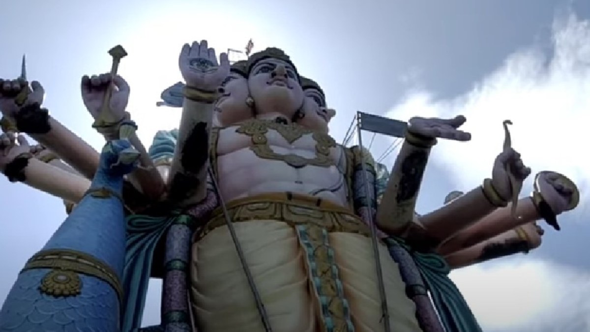 Eighty one feet Six Face Murugan statue : ஆறு முகங்களுடன் கூடிய 81 அடி ...