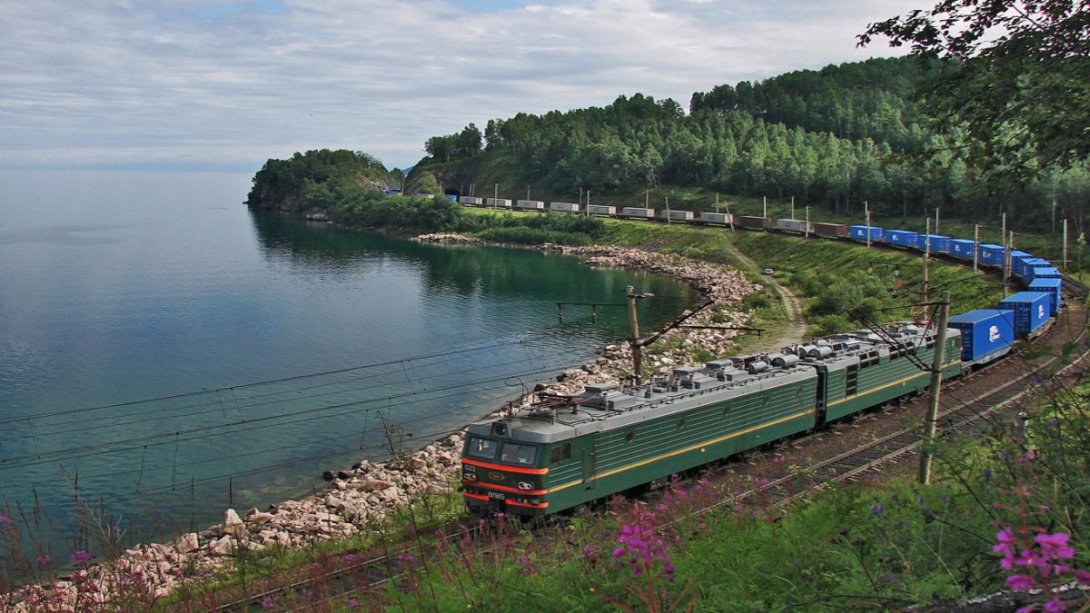 6 நாட்கள், 9,288 கிமீ தூரம் – உலகின் மிக நீண்ட ரயில் பயணம் இது தான் ...