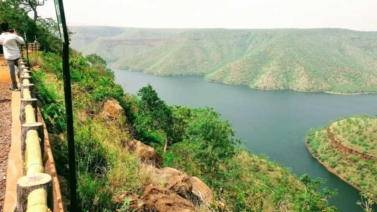 ఆంధ్ర‌ప్ర‌దేశ్ ప్ర‌సిద్ధికి ఈ ప్ర‌దేశాలే కార‌ణం.. | These places are ...