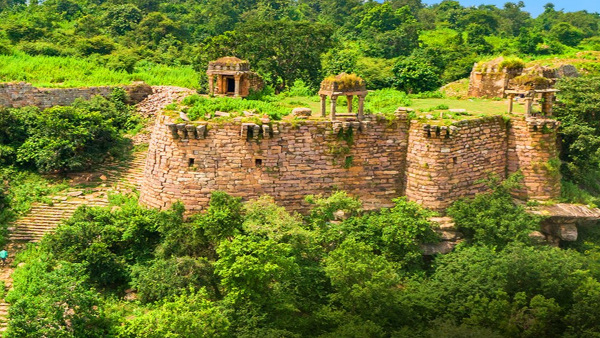 చారిత్రాత్మ‌క న‌గ‌రమైన బీహార్‌లోని షేర్‌ఘ‌ర్ కోట విశేషాలు మీకోసం ...