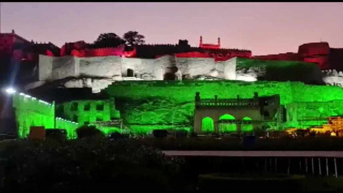 తెలంగాణ ఆషాఢమాసం బోనాలకు ముస్తాబ‌యిన‌ గోల్కొండ కోట! | Golconda Fort is ...